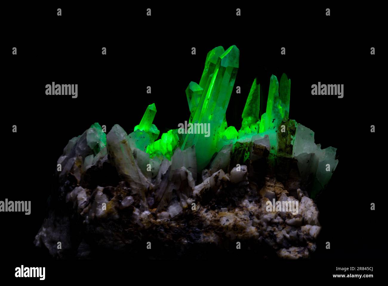 Radioactive rock glowing hi-res stock photography and images - Alamy