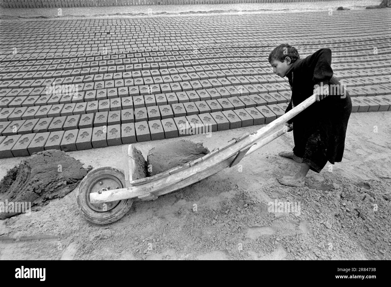 Pakistan Child Labor Stock Photo - Alamy
