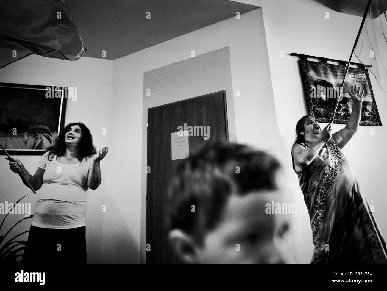 Gypsy women with nets and a young gypsy boy in the foreground Stock ...