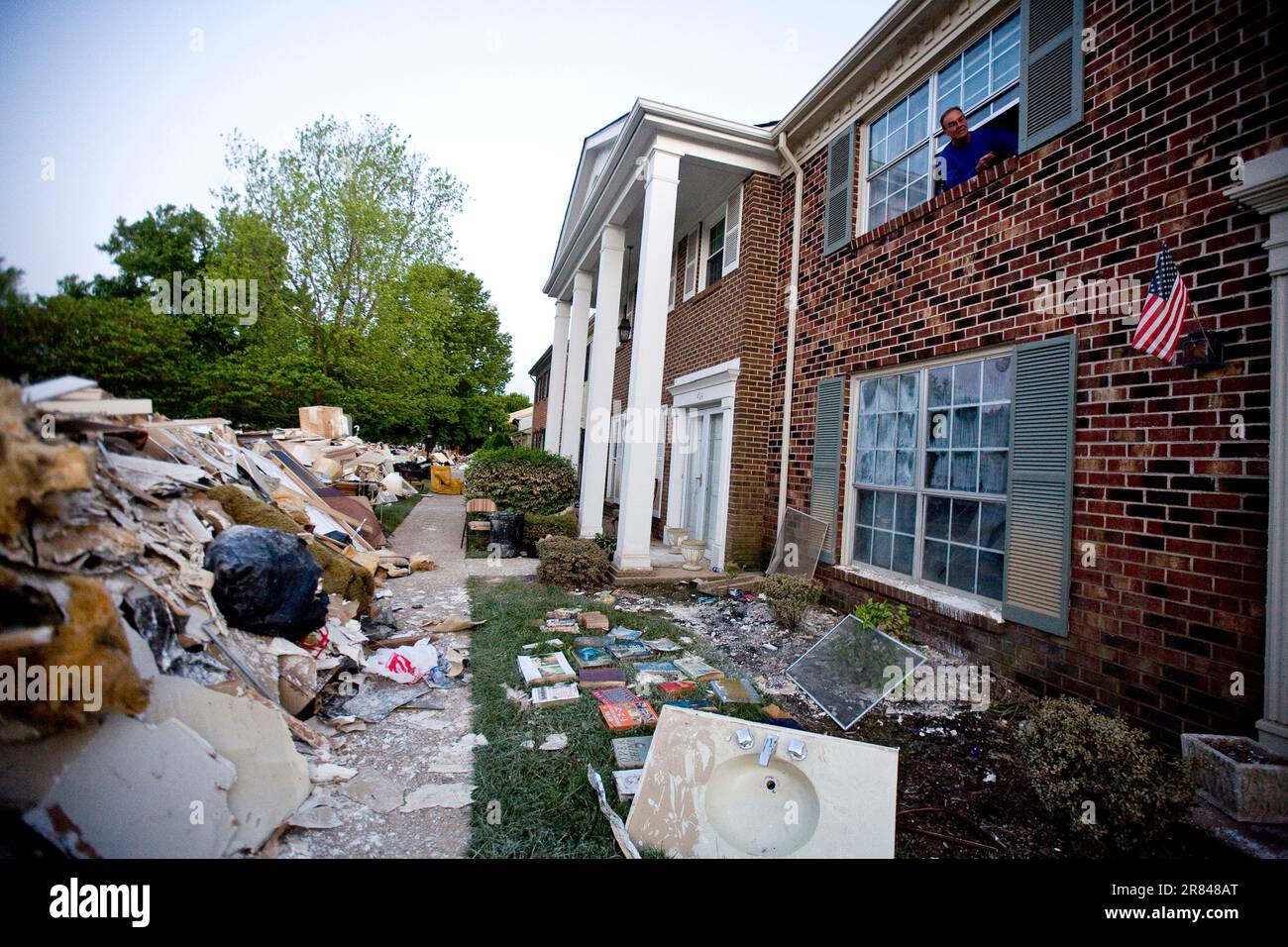 Red cross disaster relief flood hi-res stock photography and images - Alamy