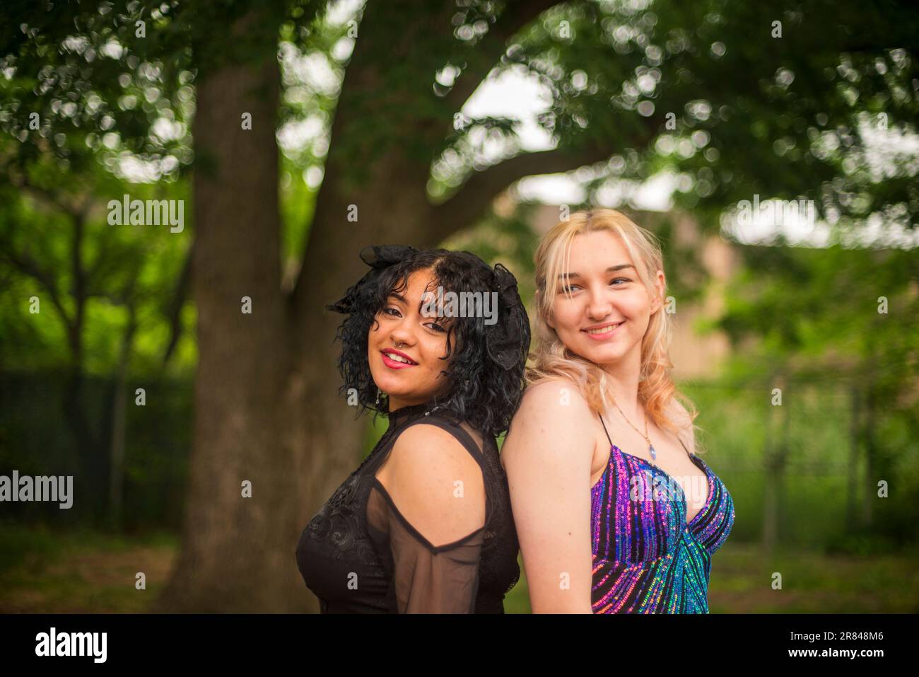 Senior prom hi-res stock photography and images - Alamy