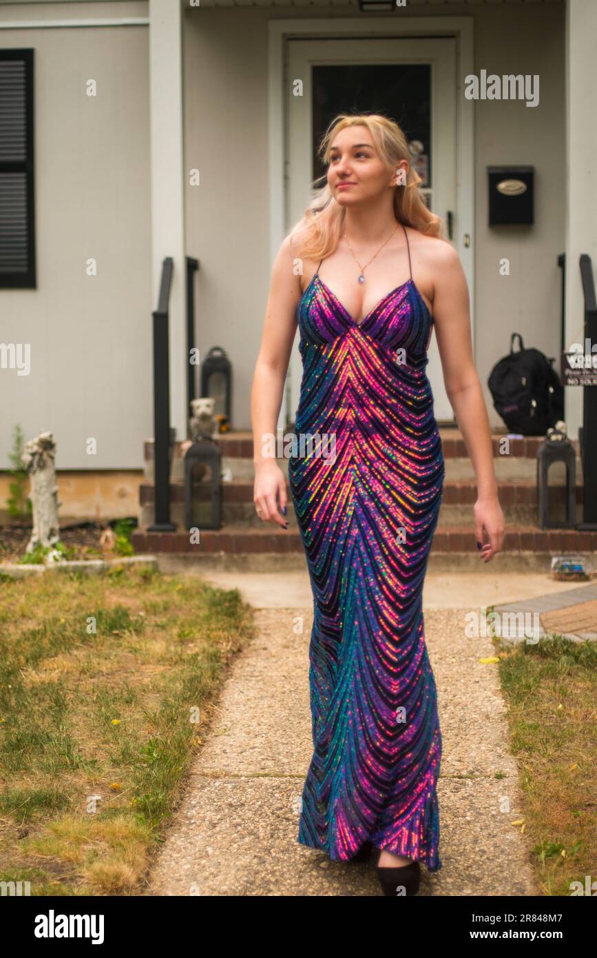 Dressed for the senior Prom Stock Photo - Alamy