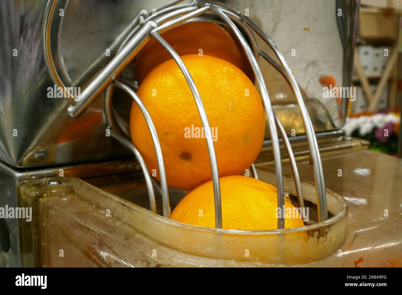Orange juice machine hi-res stock photography and images - Alamy