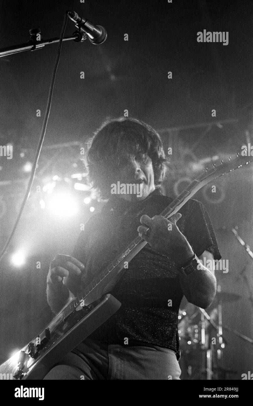 The wannadies band hi-res stock photography and images - Alamy