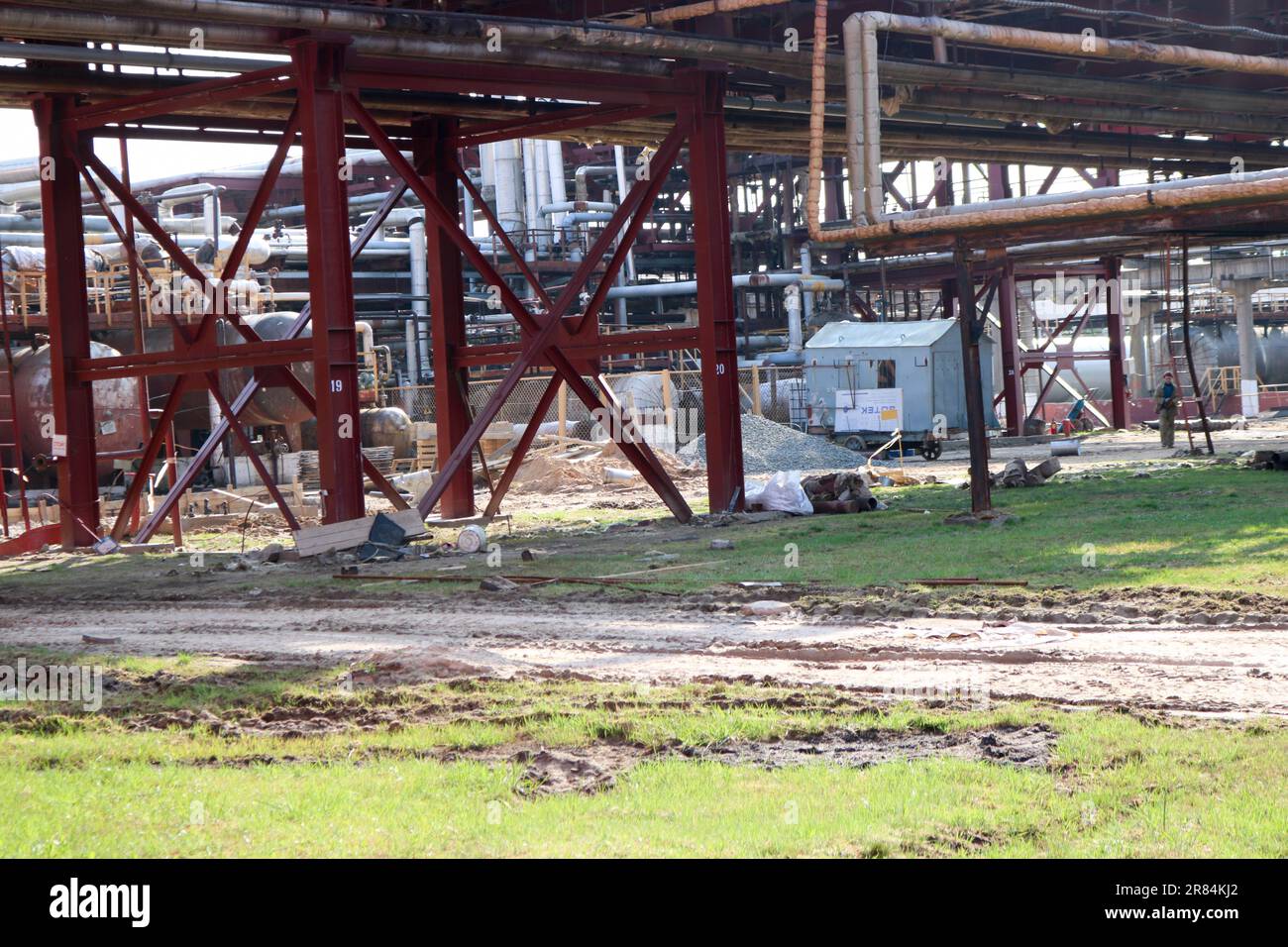 Construction site for the construction of an oil refinery in an oil ...