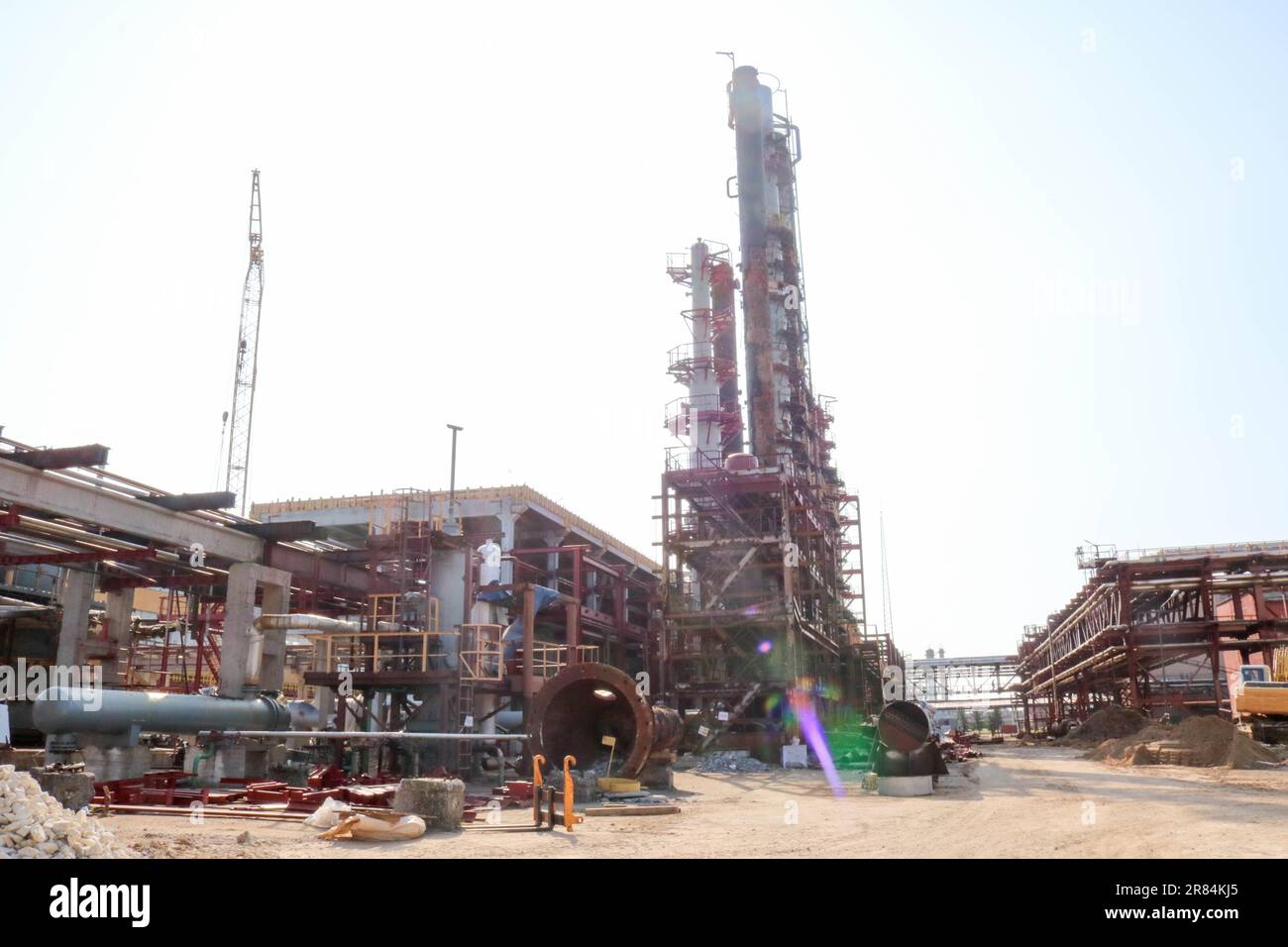 Construction site for the construction of an oil refinery with ...