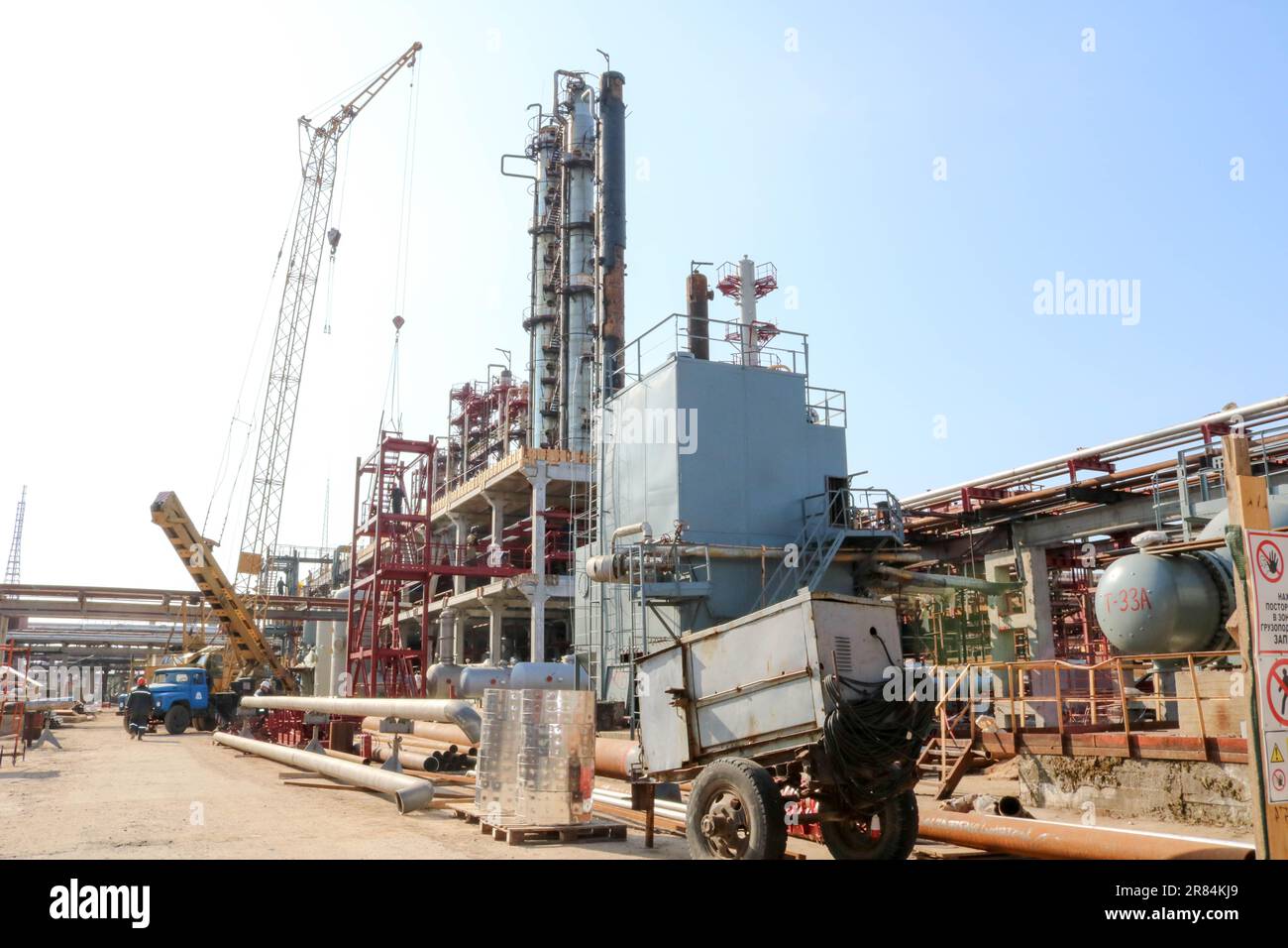 Construction site for the construction of an oil refinery, installation ...