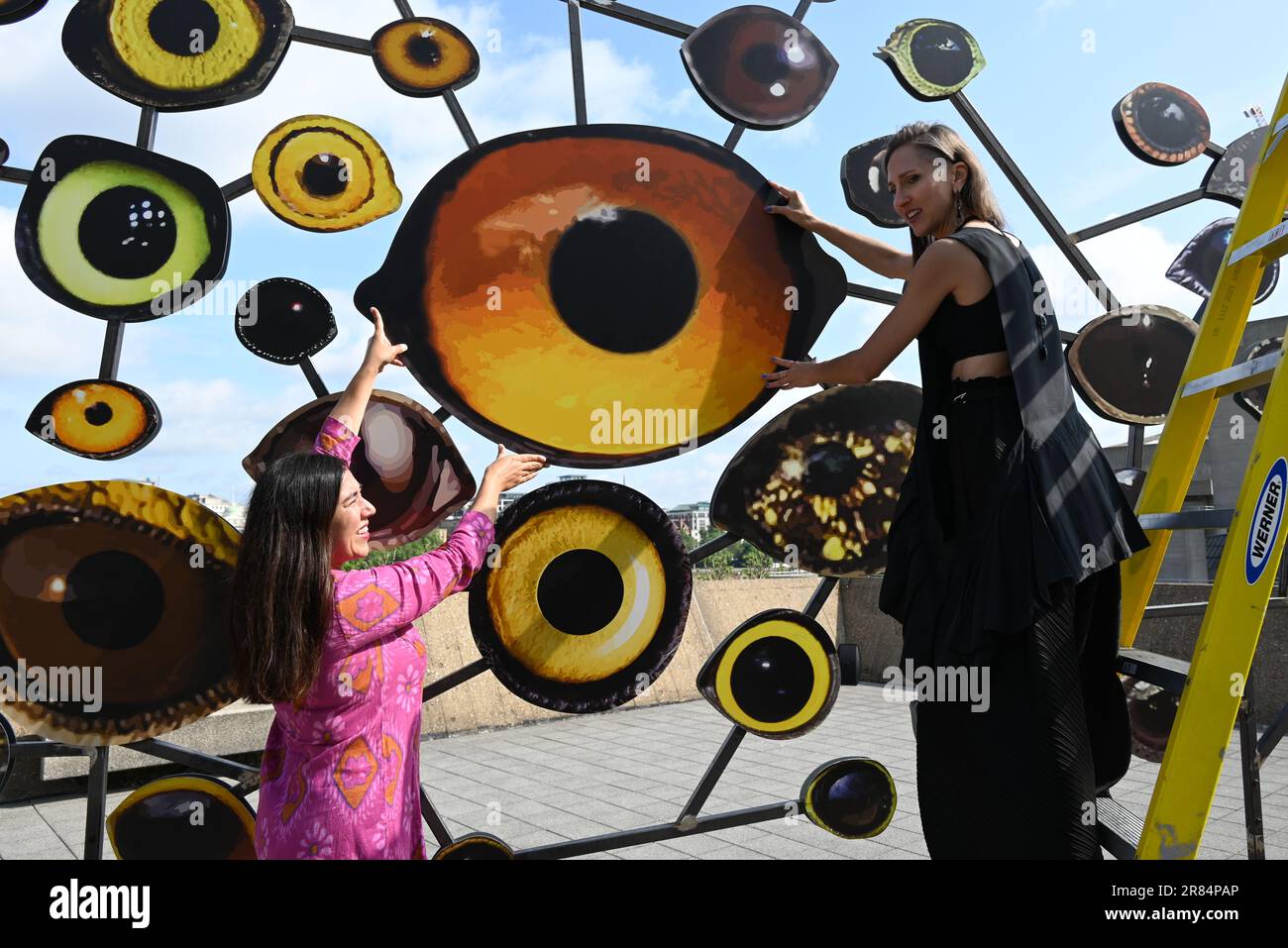 Diffirent forms of care are made visible throughout the exhibition ...