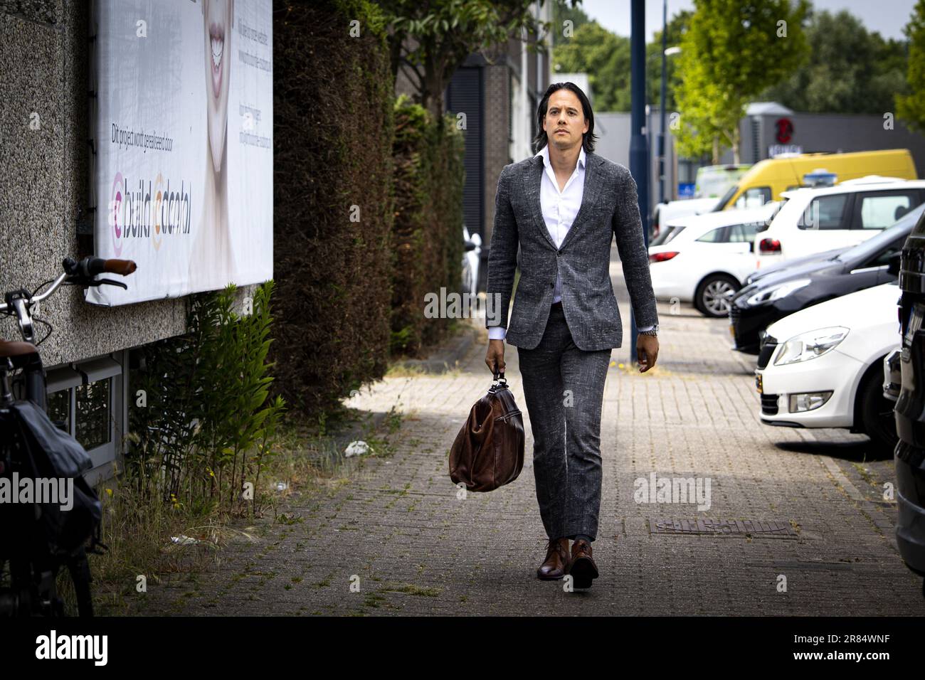 AMSTERDAM - Lawyer Guy Weski arrives at the court for the continuation ...