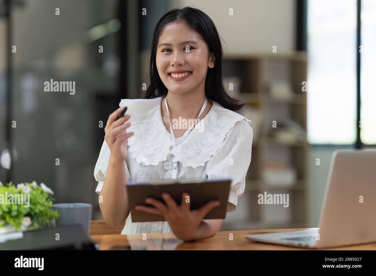 Business woman makes financial analysis hi-res stock photography and ...