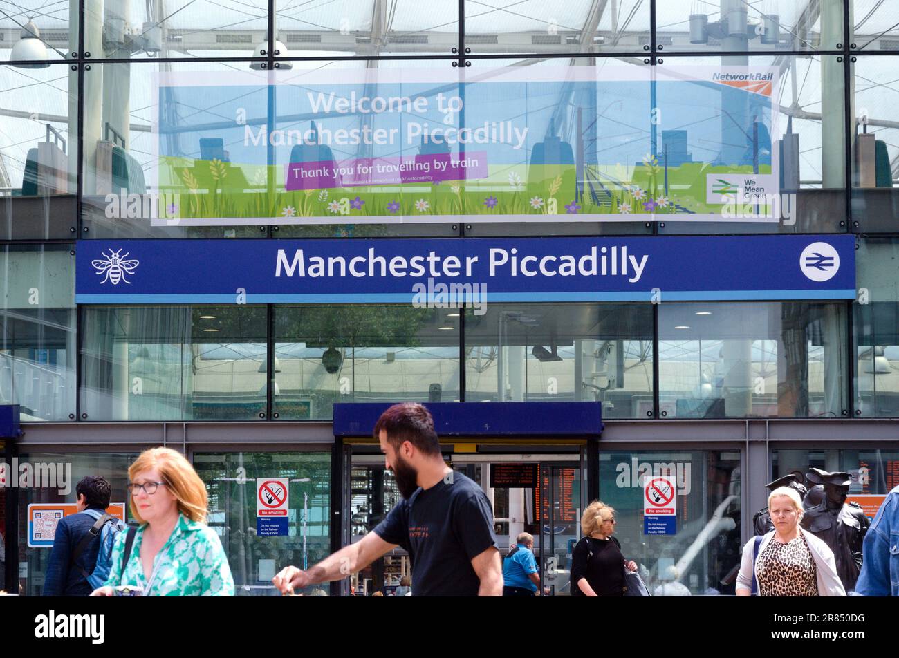 Manchester, UK, 19th June, 2023. Passengers leaving and arriving at ...