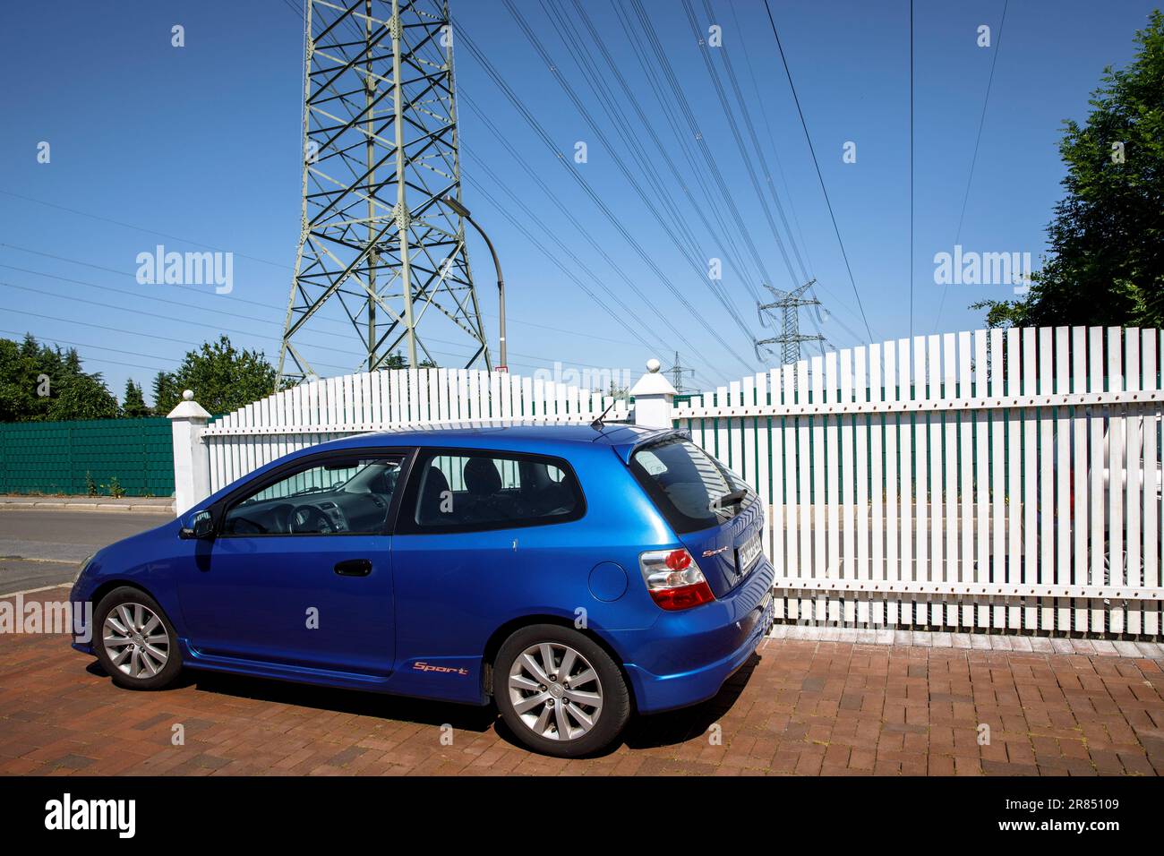 high-voltage pylons in Herdecke with 380-kilovolt line with pylons up ...
