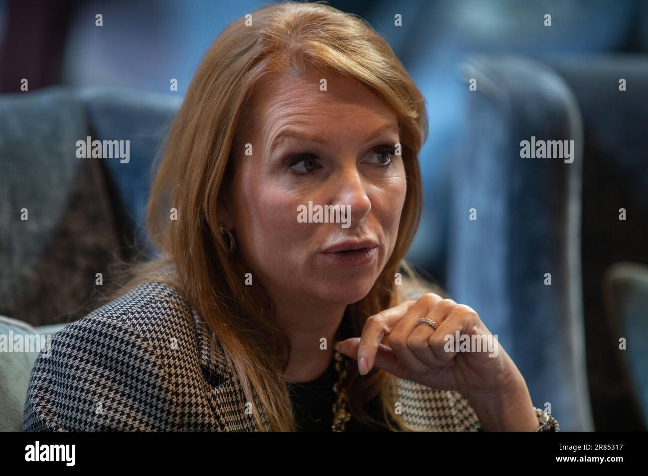 Snp ash regan hi-res stock photography and images - Alamy
