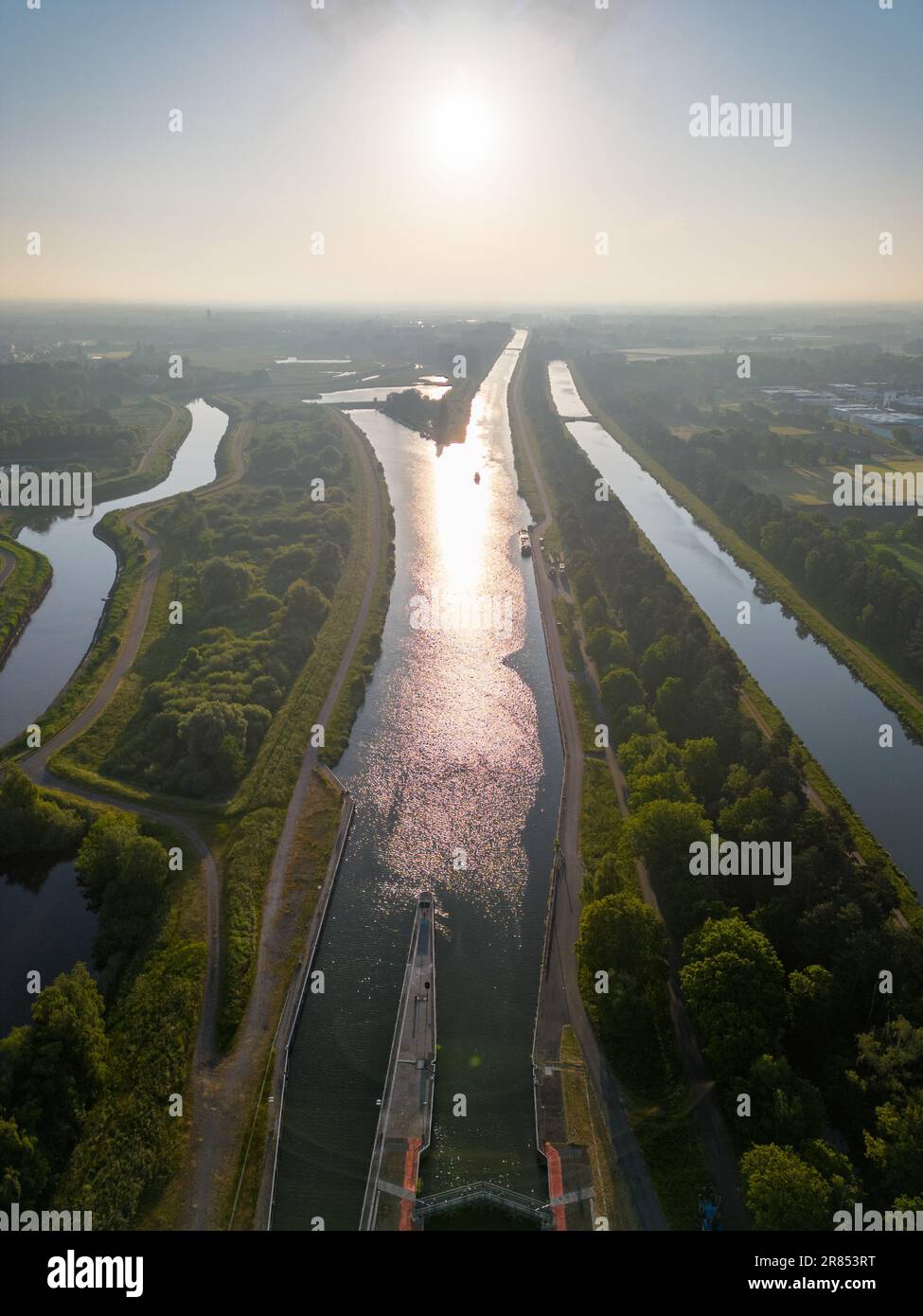Aerial top down showing old hi-res stock photography and images - Alamy