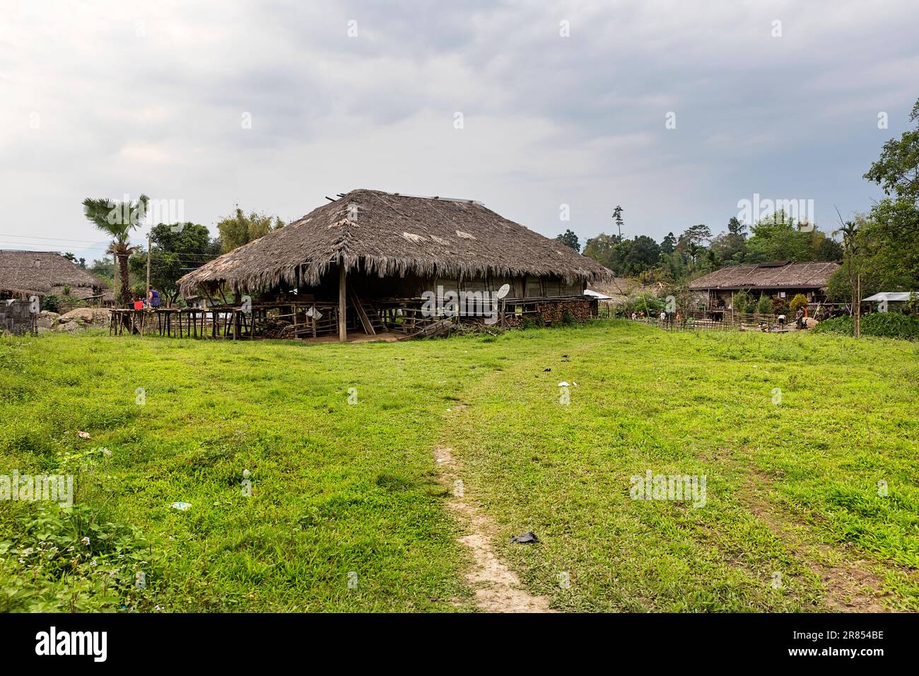 India timber buildings hi-res stock photography and images - Alamy