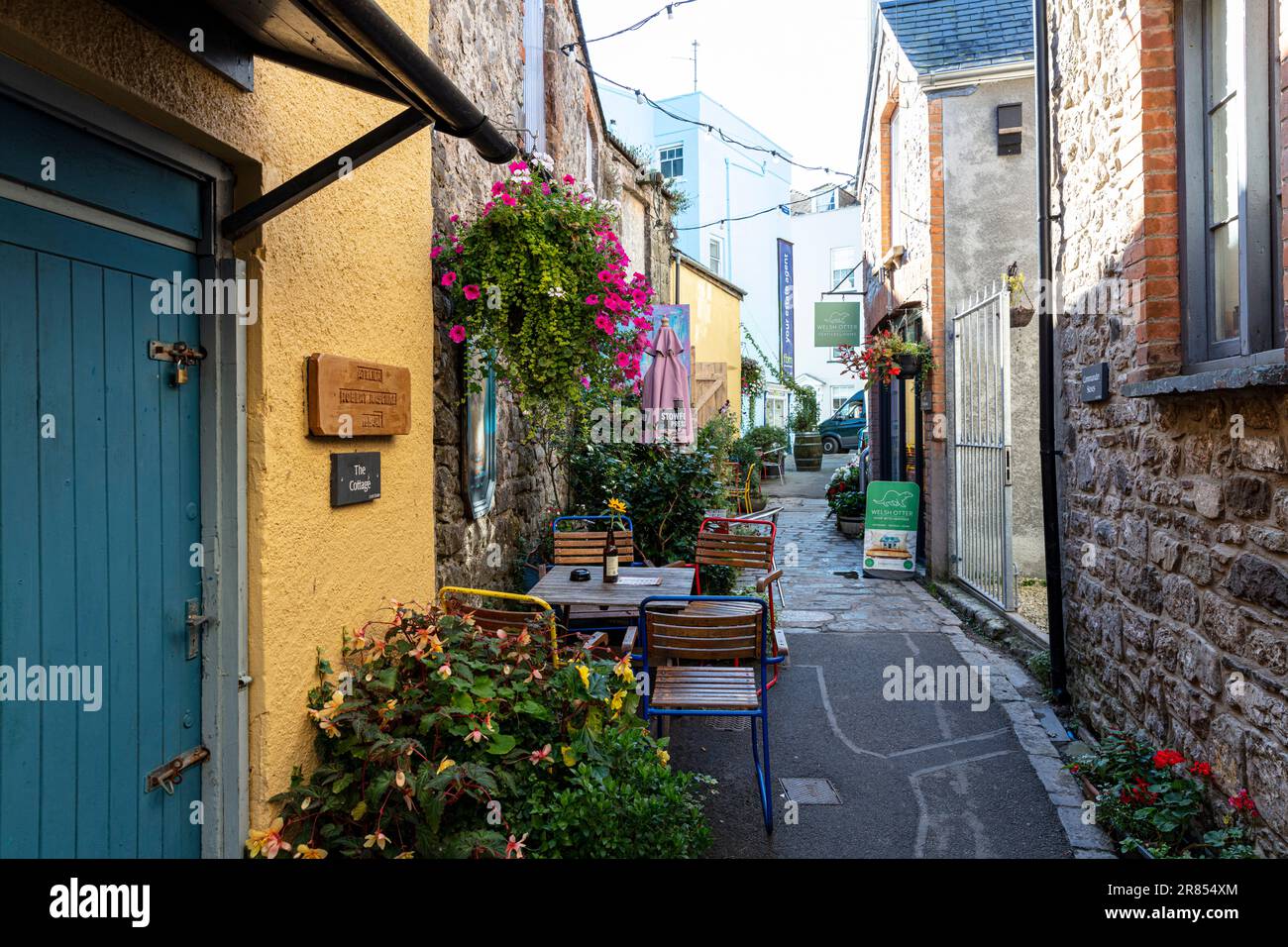 Tenby town narrow streets, Tenby, Pembrokeshire, Wales, Tenby town ...
