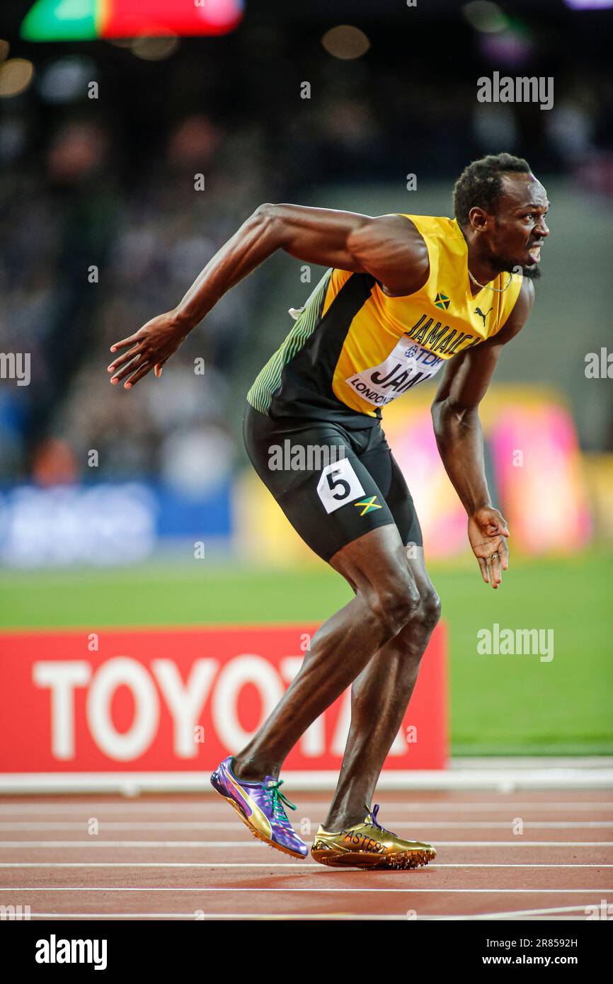 Usain Bolt on the day of his farewell, injured and stuck on the ground ...