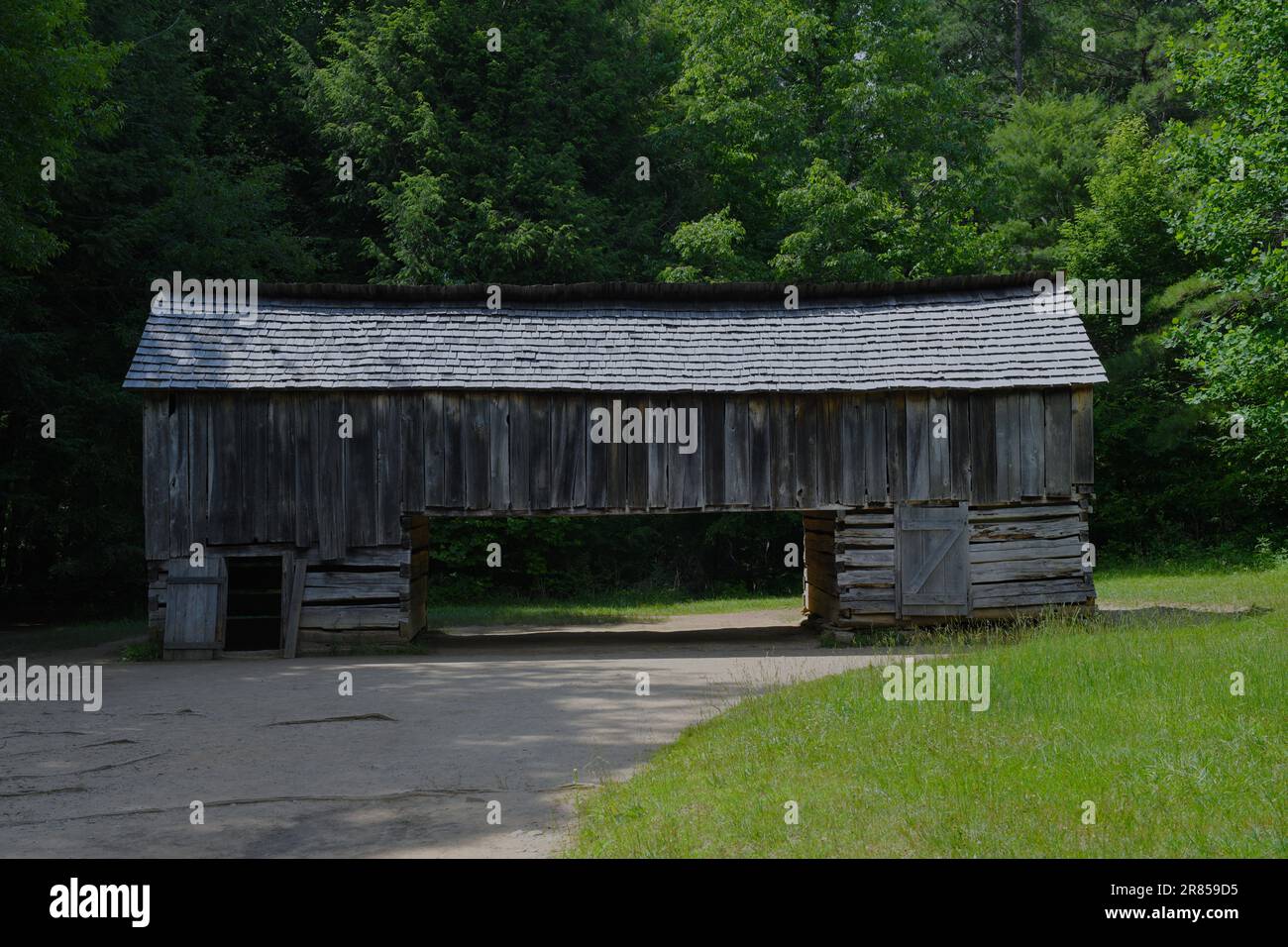 Farmstead in Cades Cove Stock Photo - Alamy