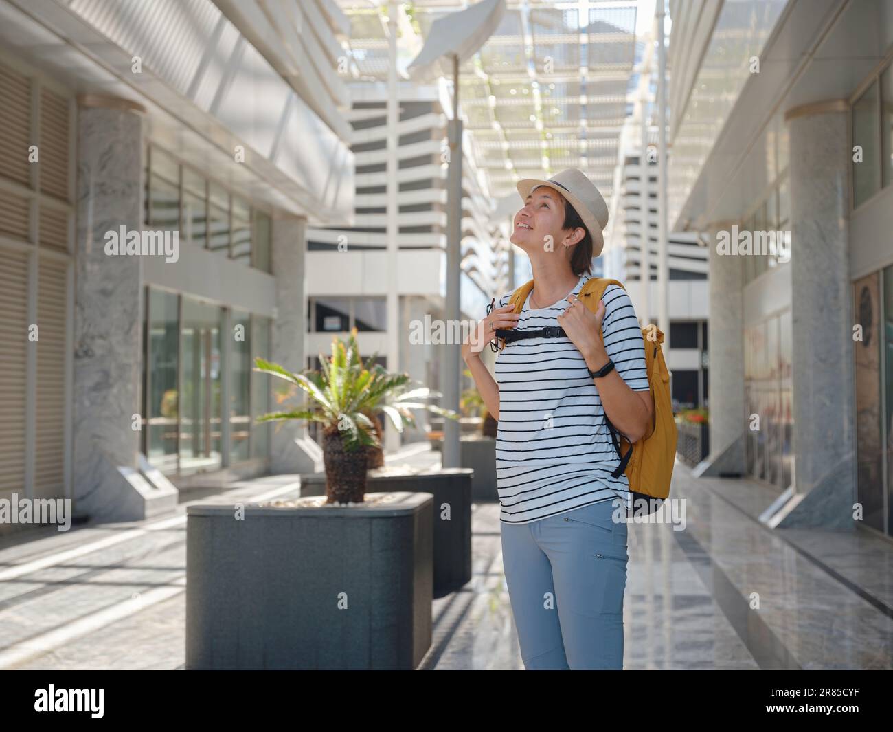 travel to the United Arab Emirates, Happy young asian female traveler ...