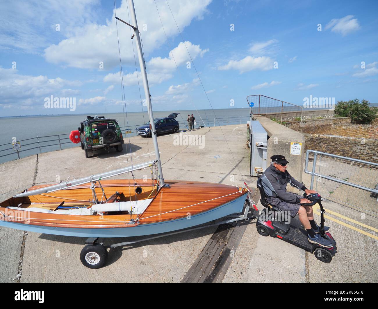 Sailing dinghy 1970s hi-res stock photography and images - Alamy
