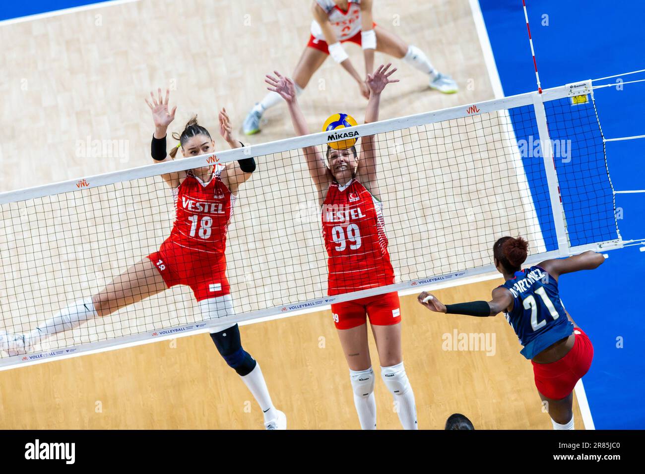 Hong Kong, China. 18th June, 2023. Zehra Gunes (#18), Ebrar Karakurt ...