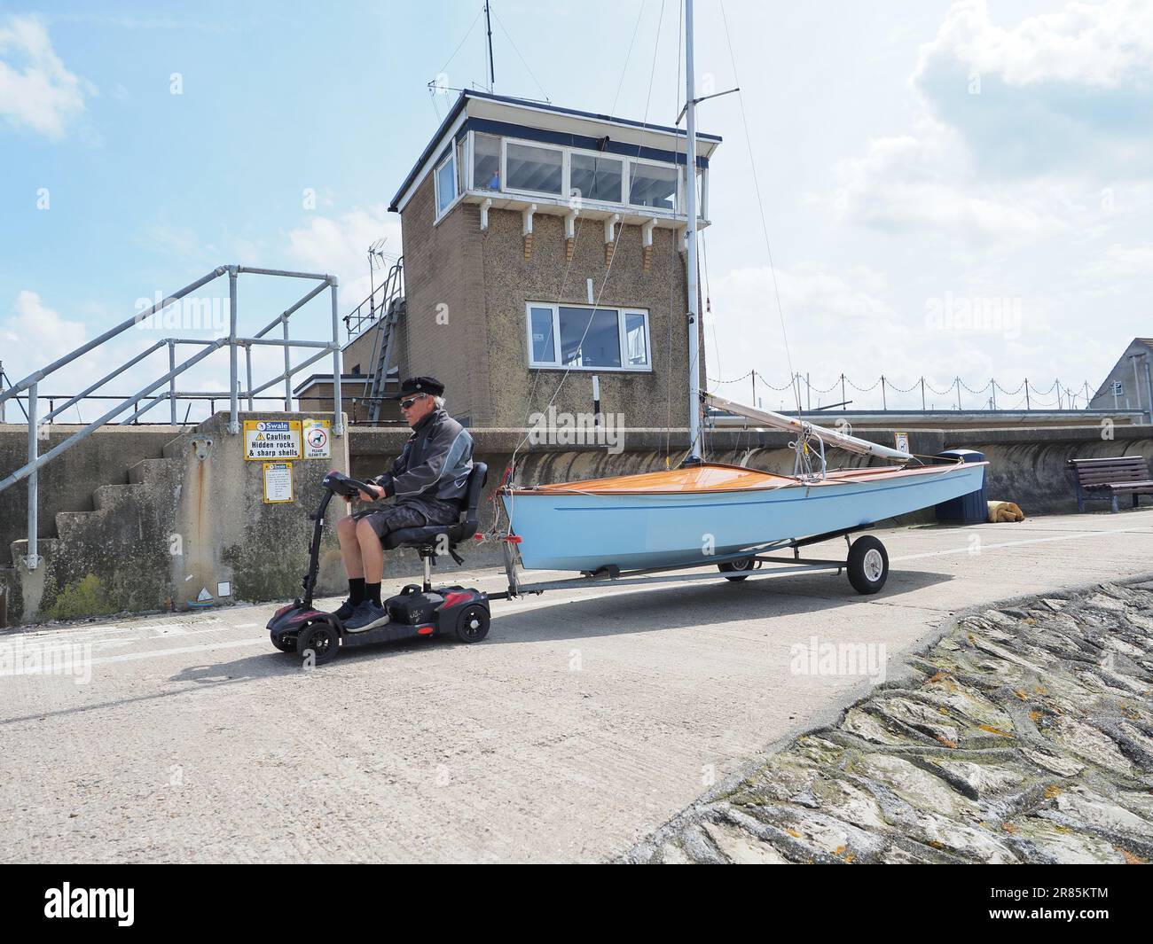 Sailing dinghy 1970s hi-res stock photography and images - Alamy