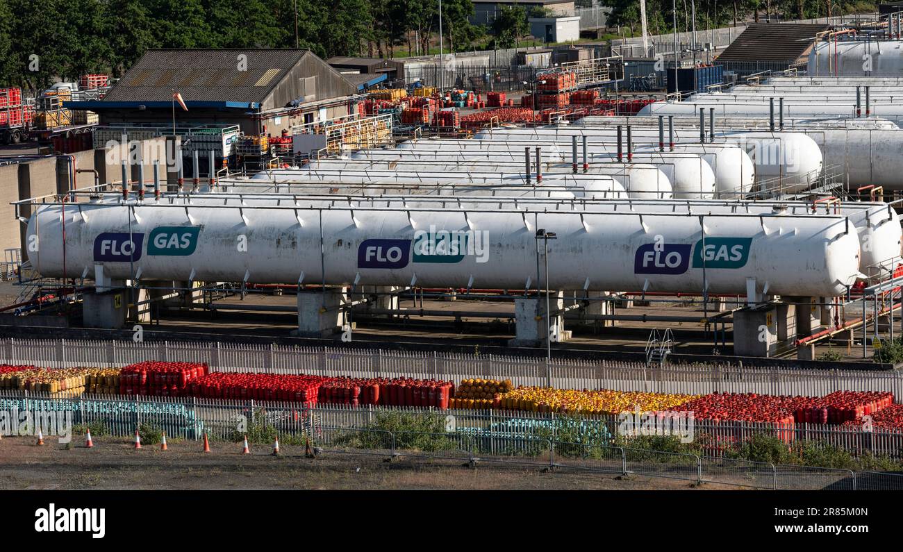 Lpg tanks hi-res stock photography and images - Alamy