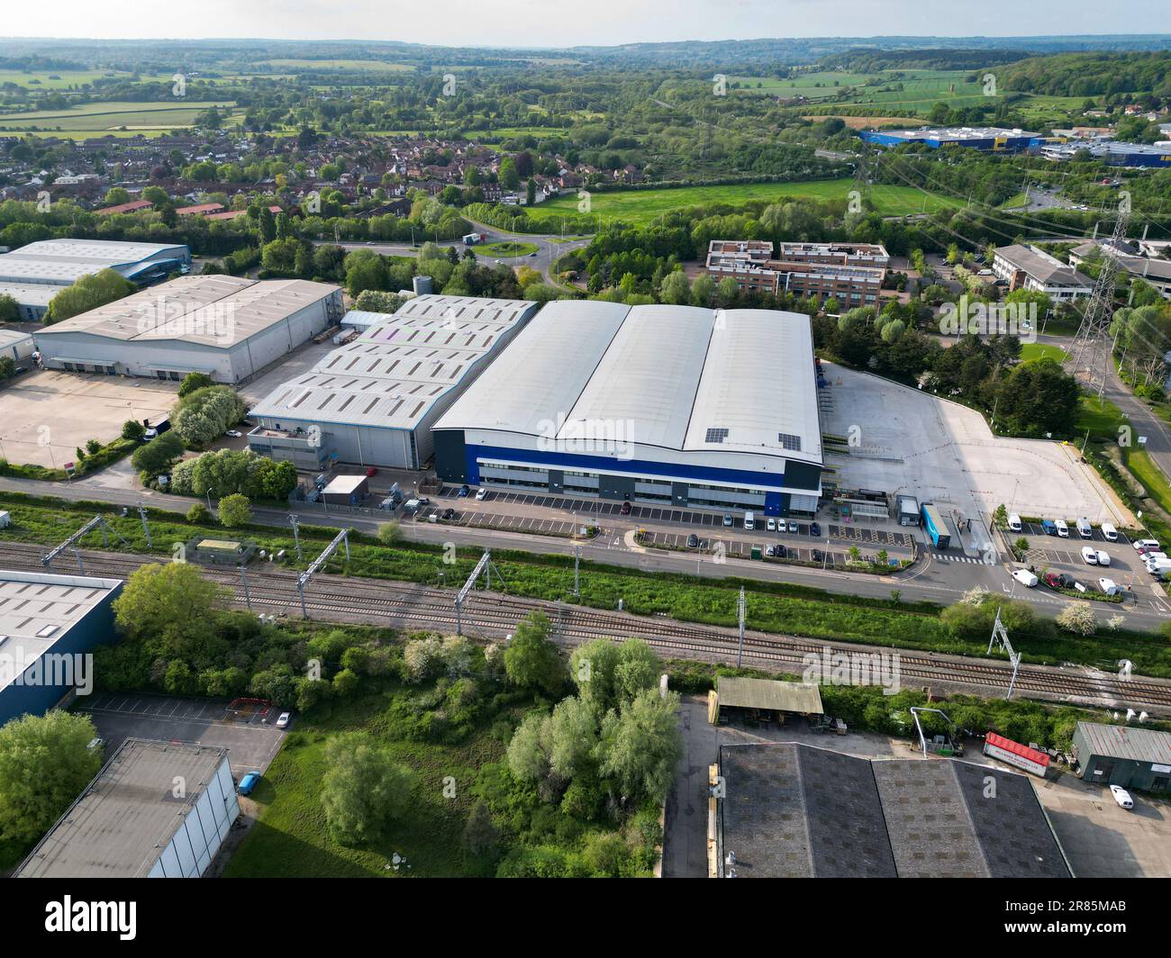Amazon Flex Distribution Centre at Arlington Park Theale DRG2 Stock ...