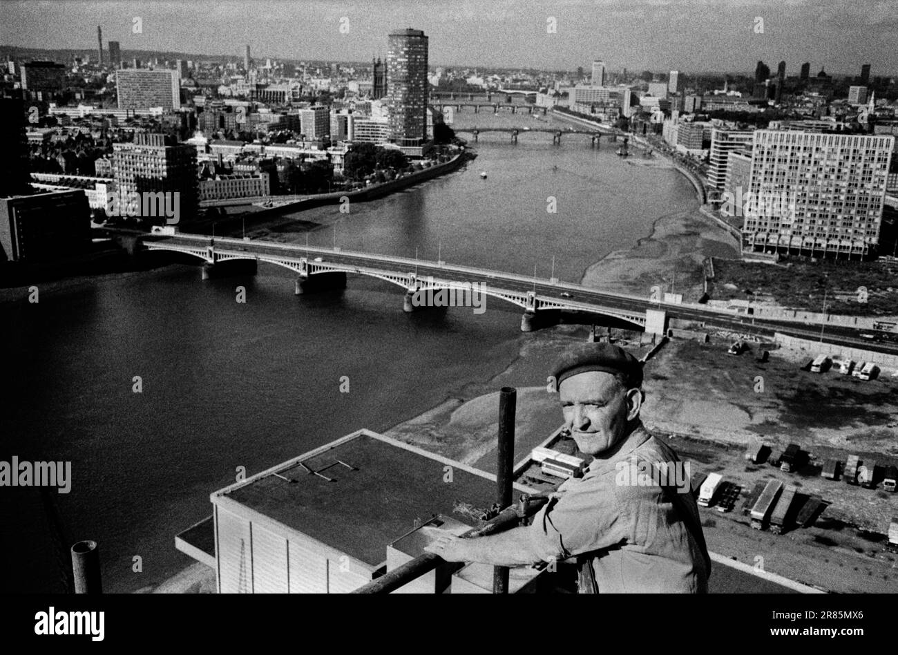 Manual work uk Black and White Stock Photos & Images - Alamy