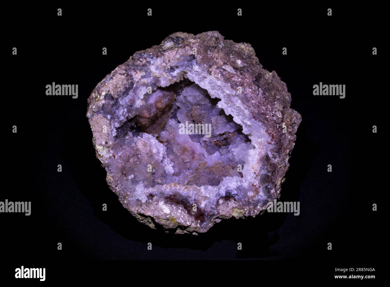 Quartz crystal mineral Stock Photo - Alamy