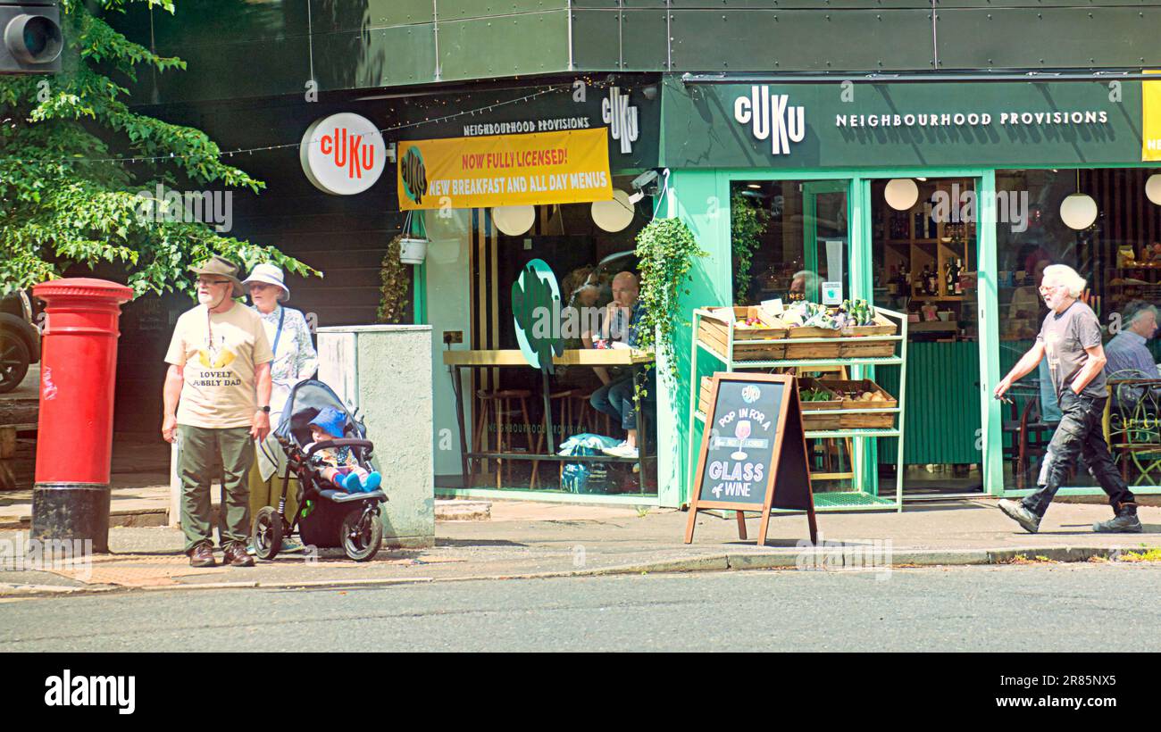 Glasgow, Scotland, UK 19th June, 2023. UK Weather: Warm weather saw ...