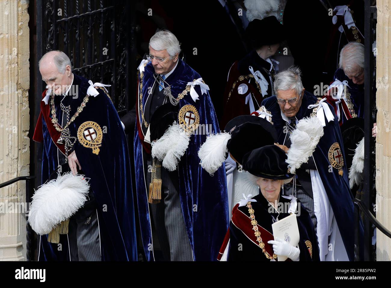 Former Prime Minister John Major (centre) leaves St George's Chapel ...