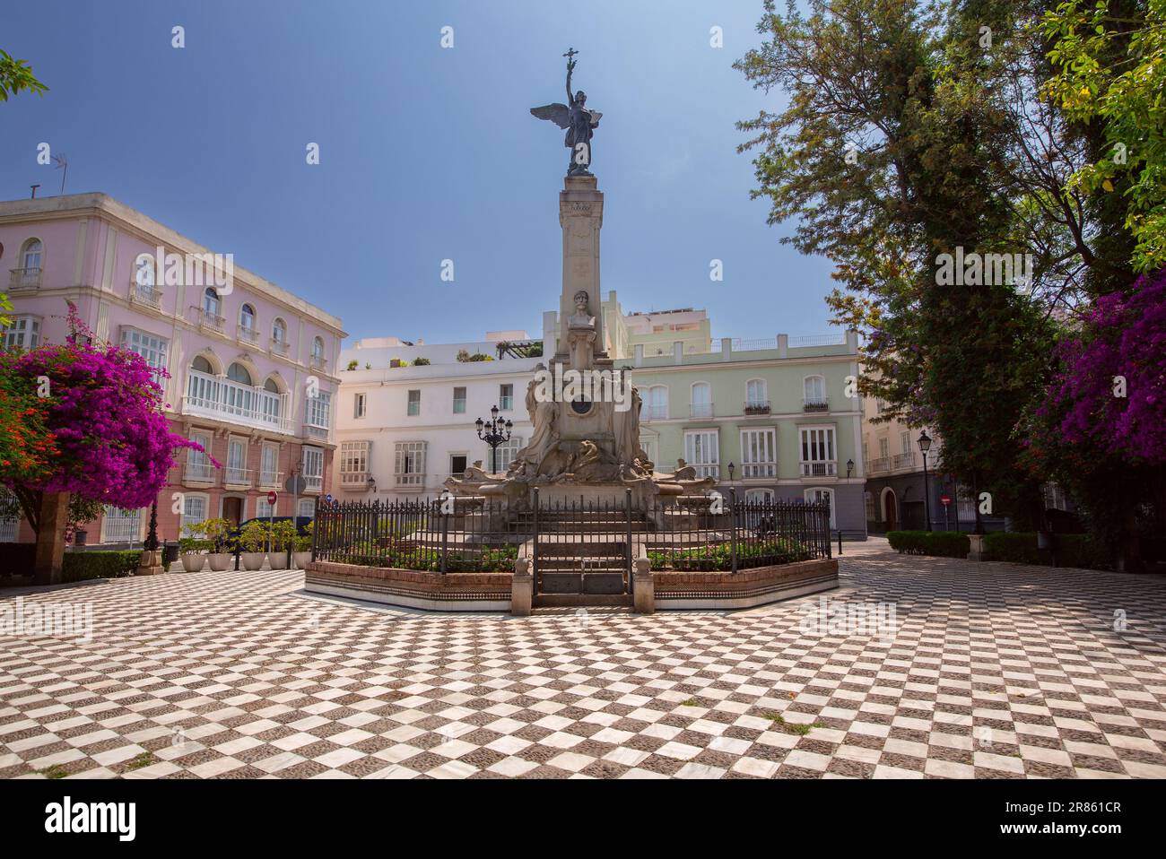 Cadiz waterfront street view hi-res stock photography and images - Alamy