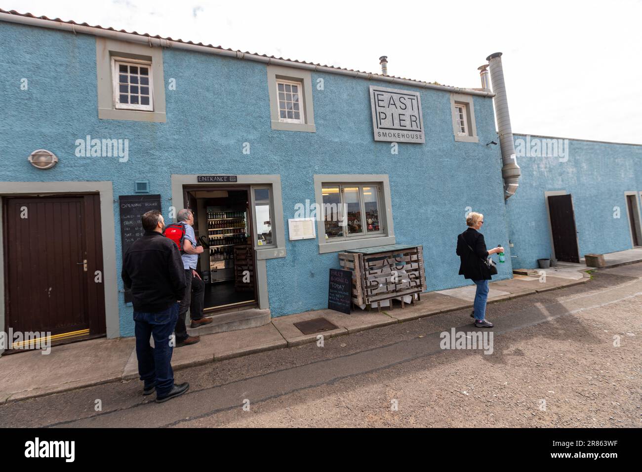 East Pier, cafe, St Monans, East Neuk of Fife, Scotland, UK Stock Photo ...