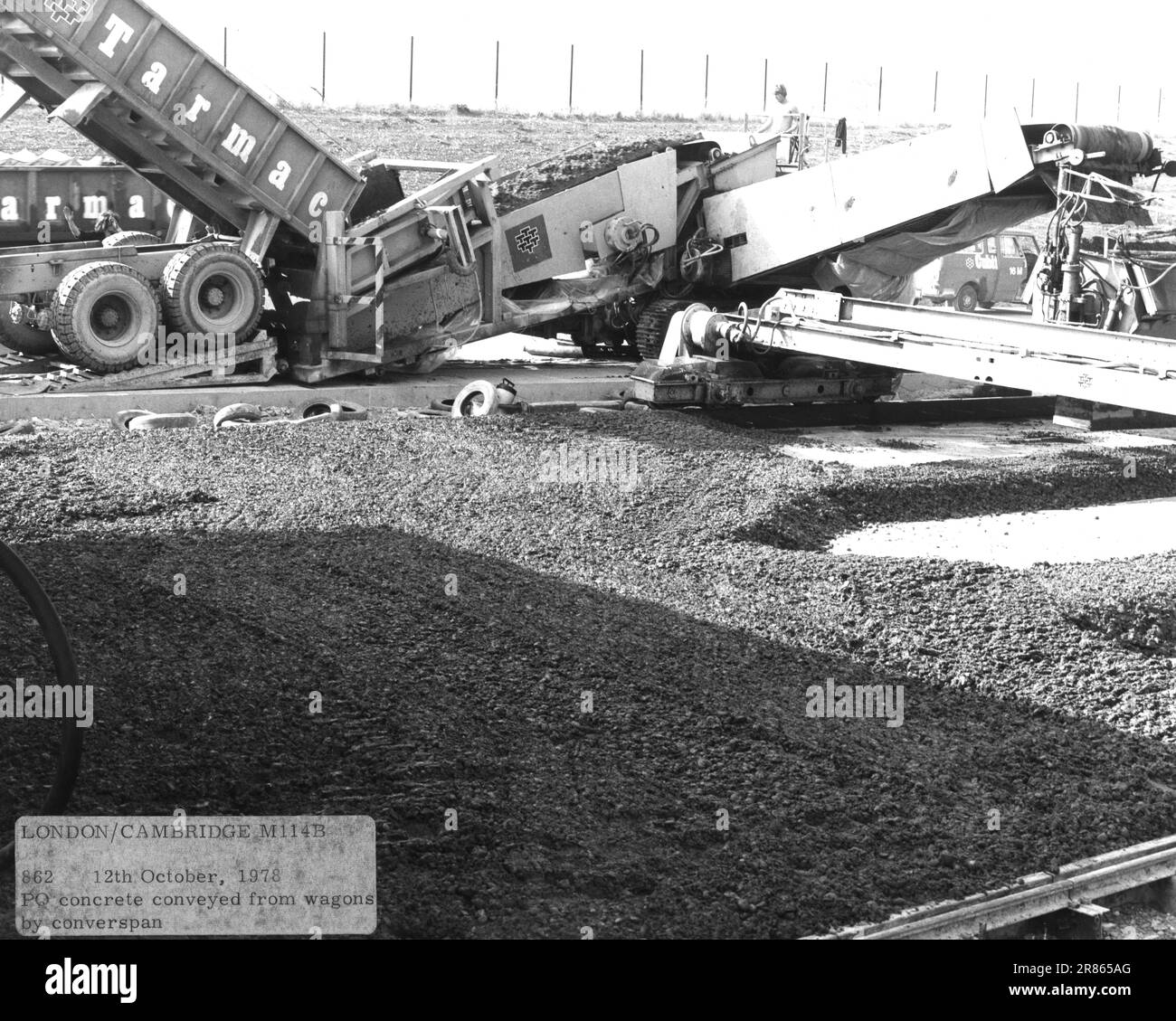 Construction worker in concrete Black and White Stock Photos & Images ...