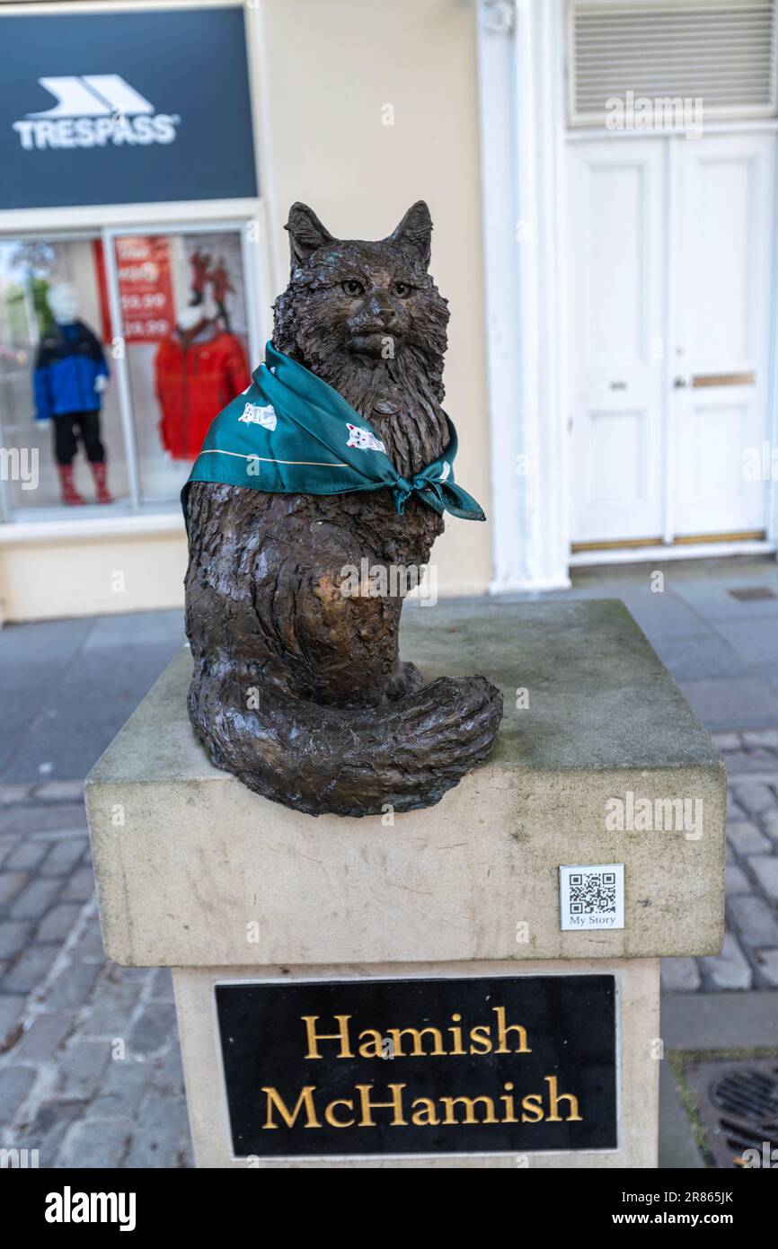 Statue of Hamish McHamish, bronze statue of Hamish by David Annand, St ...