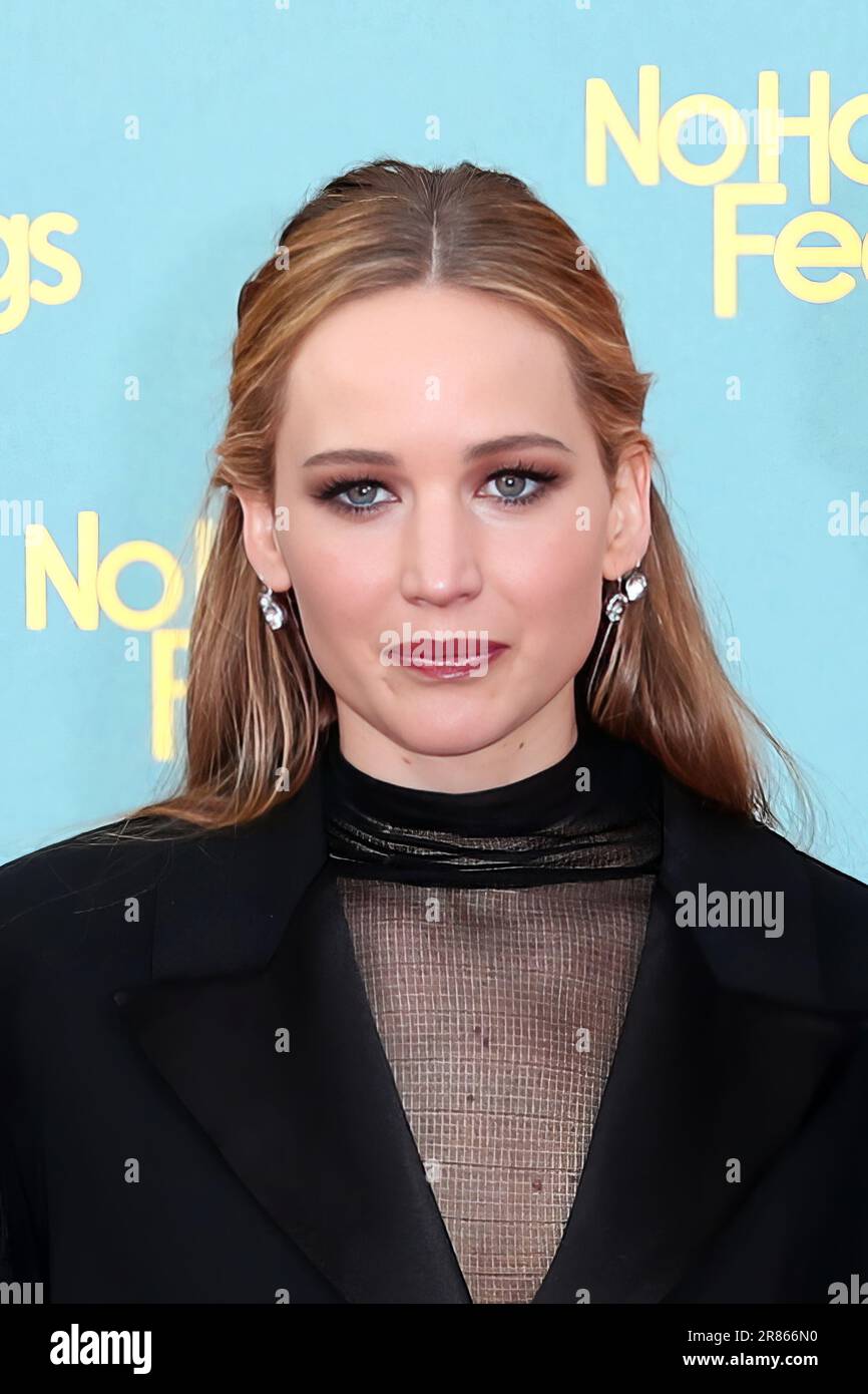 No hard feelings premiere hi-res stock photography and images - Alamy