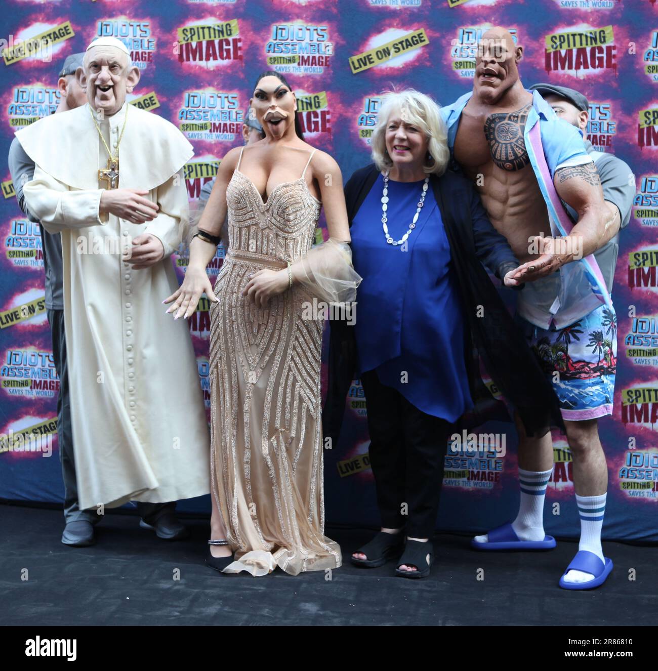 London, UK. Alison Steadman with puppets of Pope Francis, Kim ...