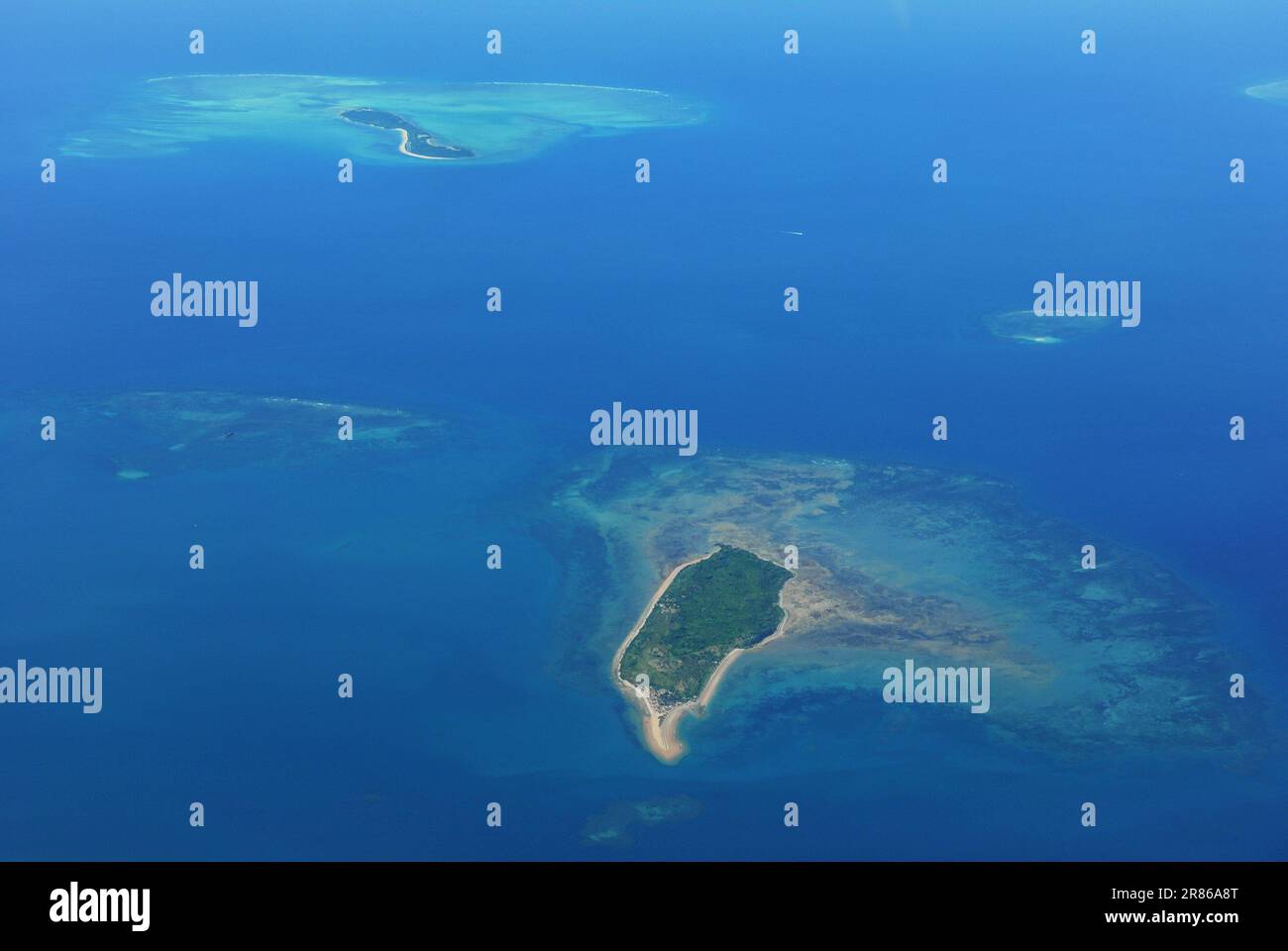 The Quirimbas Archipelago is in the Indian Ocean, just off the northern ...