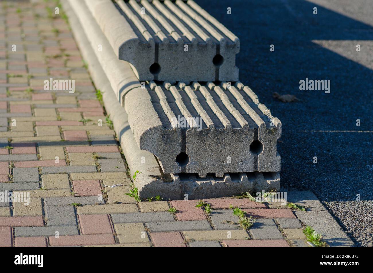 dry stone walls, construction detail of prefabricated walls in gravity ...