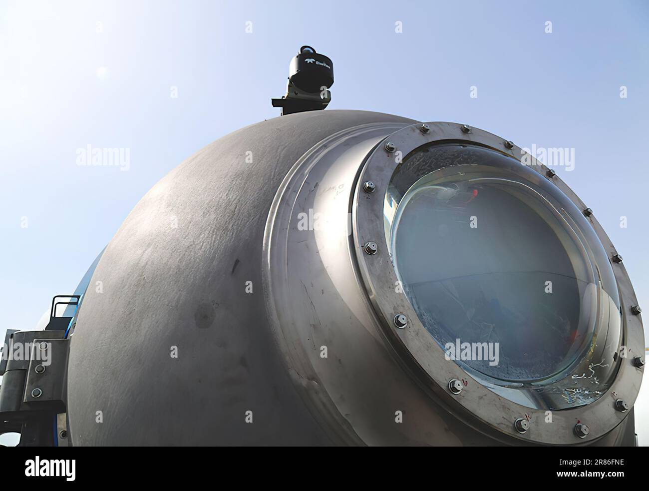Titan ocean gate submersible hi-res stock photography and images - Alamy