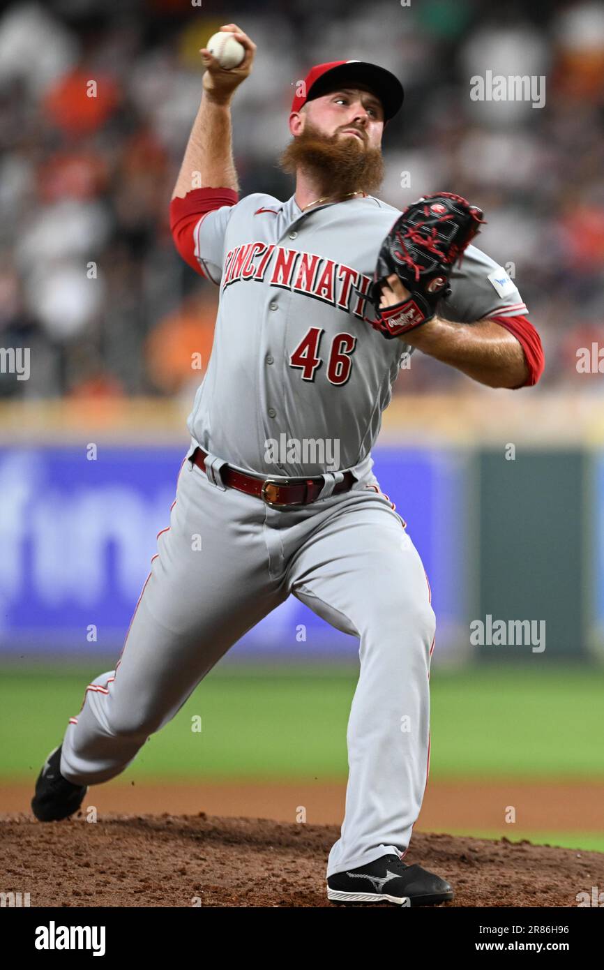 Cincinnati Reds pitcher Buck Farmer (46) in the bottom of the seventh ...