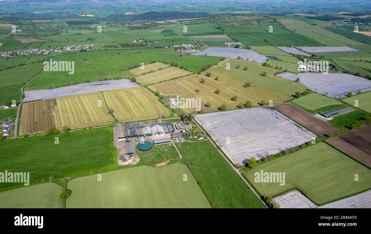 Aerial farmland crops uk hi-res stock photography and images - Alamy