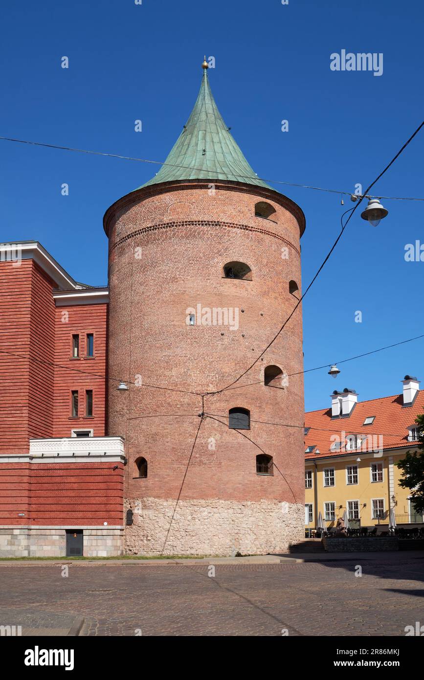 Cylindrical tower building old historical hi-res stock photography and ...