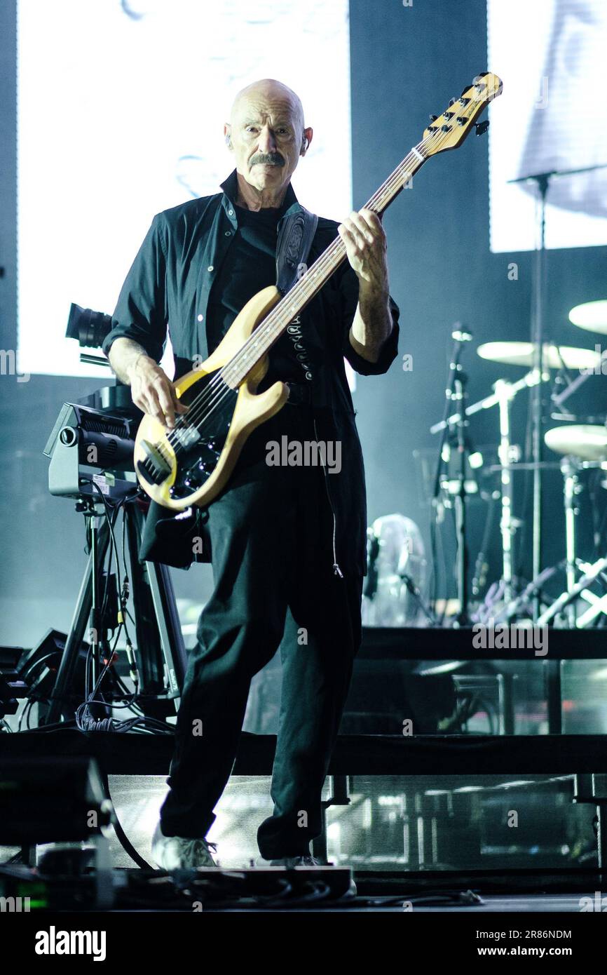 Peter gabriel i o tour 2023 hi-res stock photography and images - Alamy