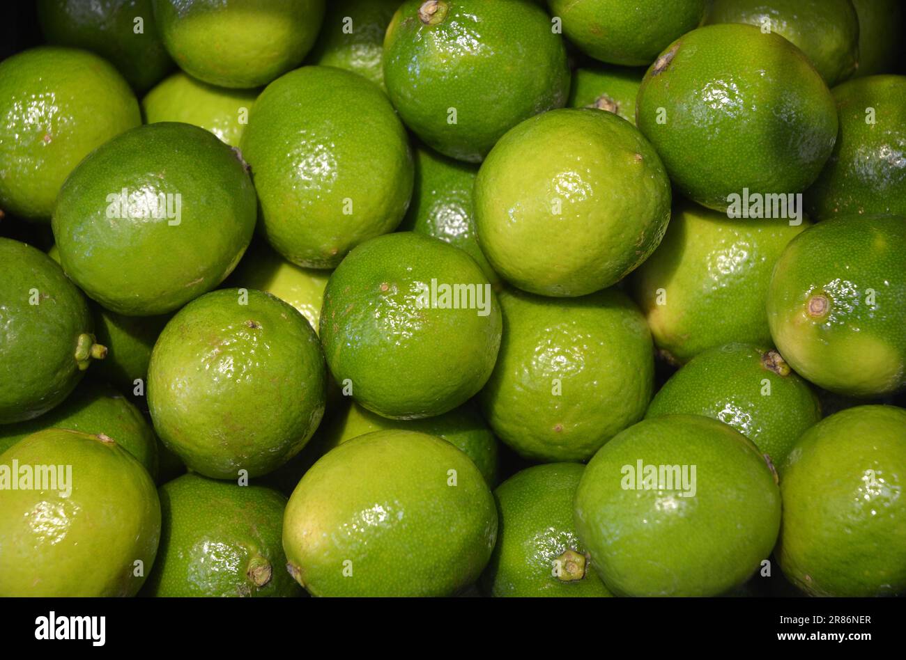 Texture of lime fruits in flat lay angle Stock Photo - Alamy