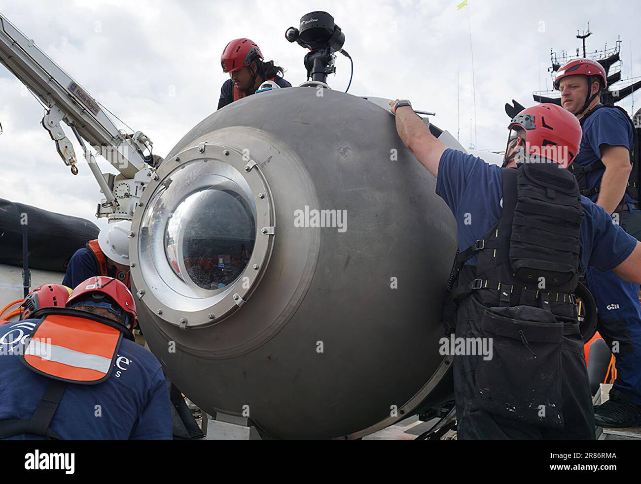 The Oceangate submersible "Titan". The United States Coast Guard is ...