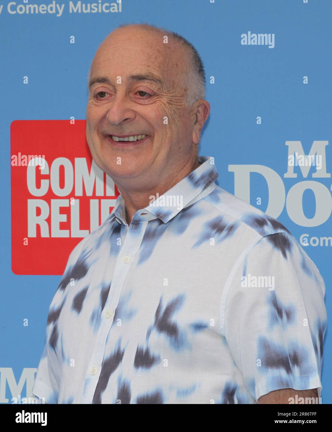 London, UK. Tony Robinson at the Mrs Doubtfire: Comic Relief Gala ...