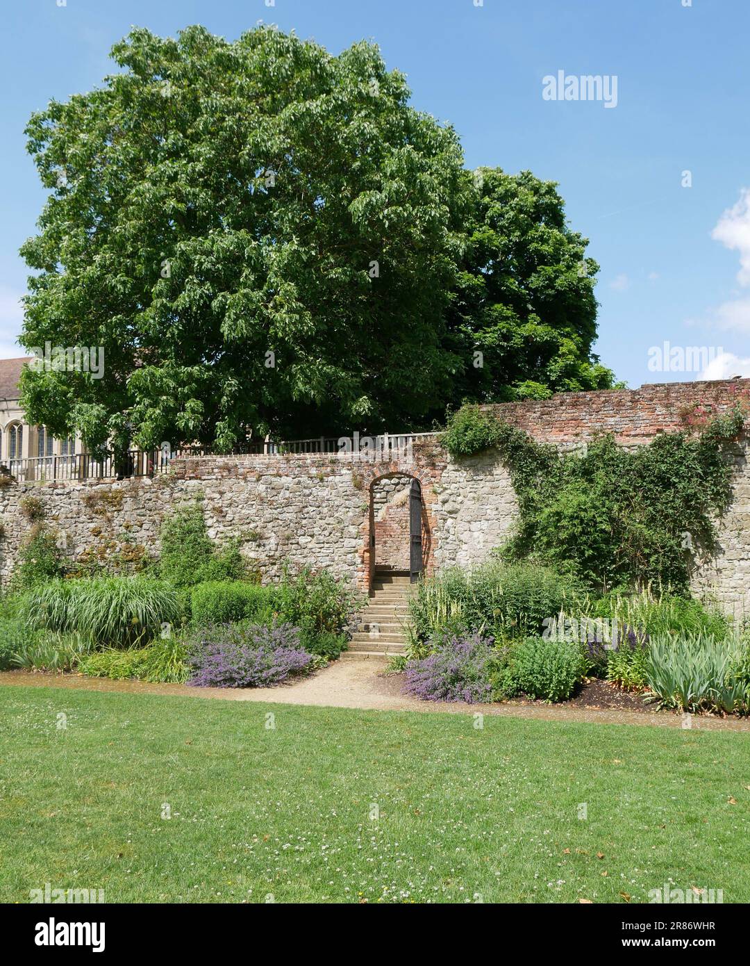 Eltham palace kent hi-res stock photography and images - Alamy