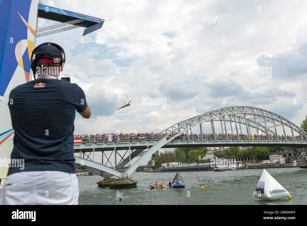 Paris, France. 17th June, 2023. Eleanor Smart (USA) under the smart ...